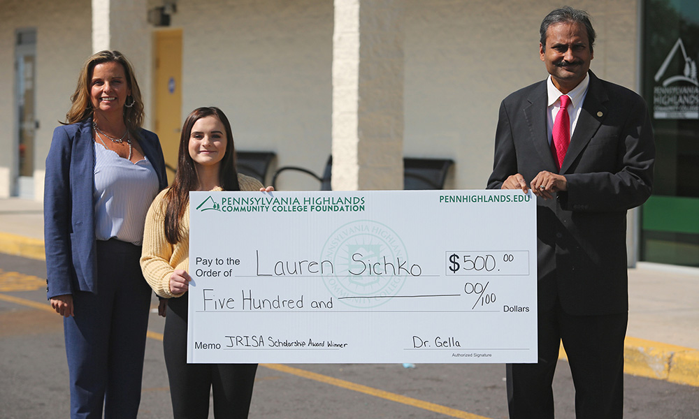 Penn Highlands Foundation Awards Over $22,000 in Scholarships ...
