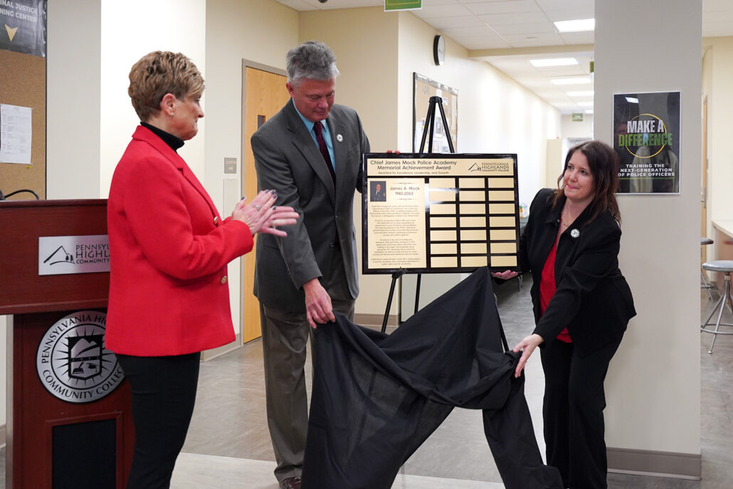 Chief James Mock Memorial Police Academy Achievement Award Unveiled ...
